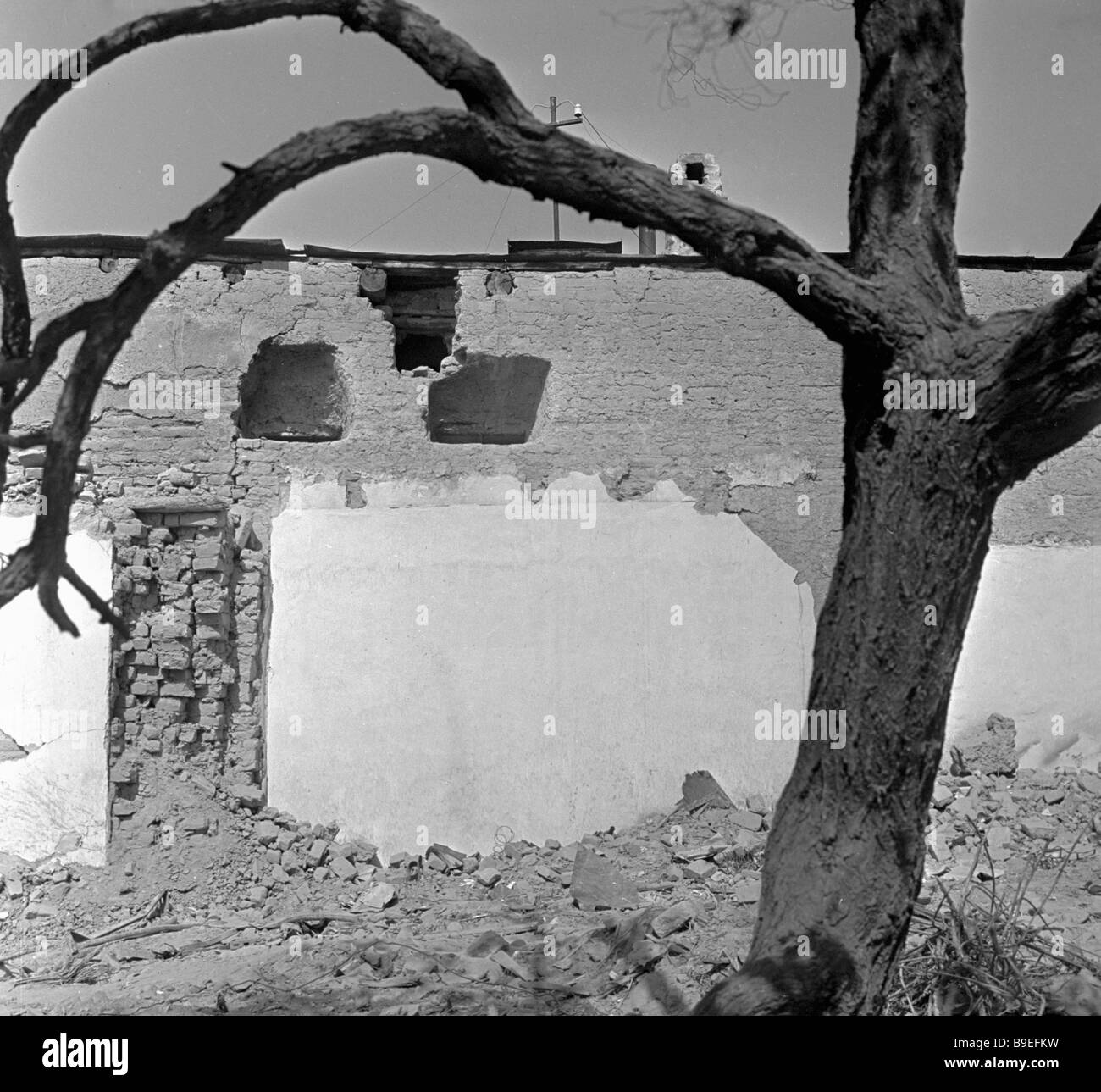 A building destroyed in Tashkent during the April 26 1966 earthquake ...