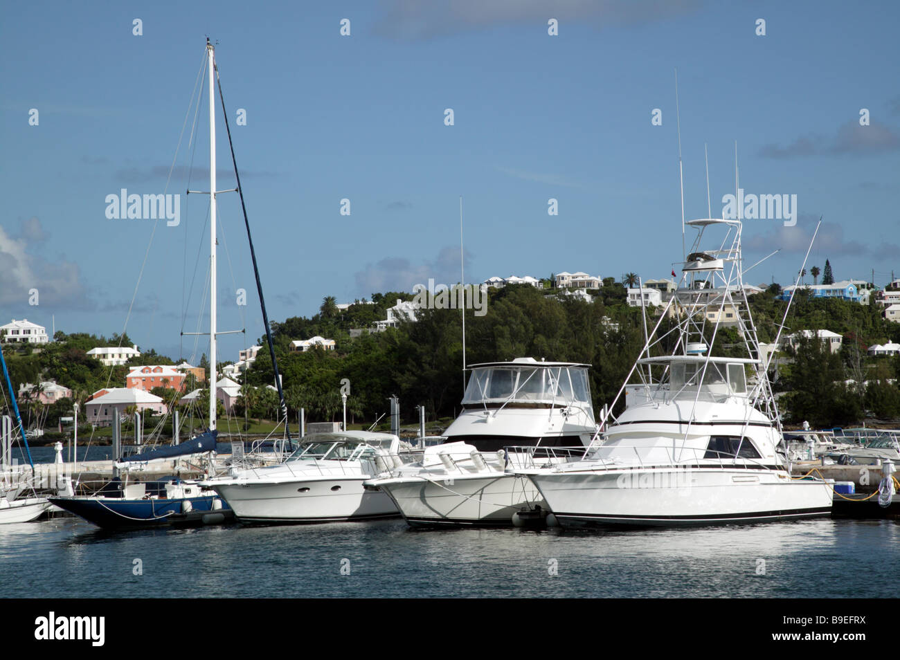 Leisure craft fishing boats moored hi-res stock photography and images ...