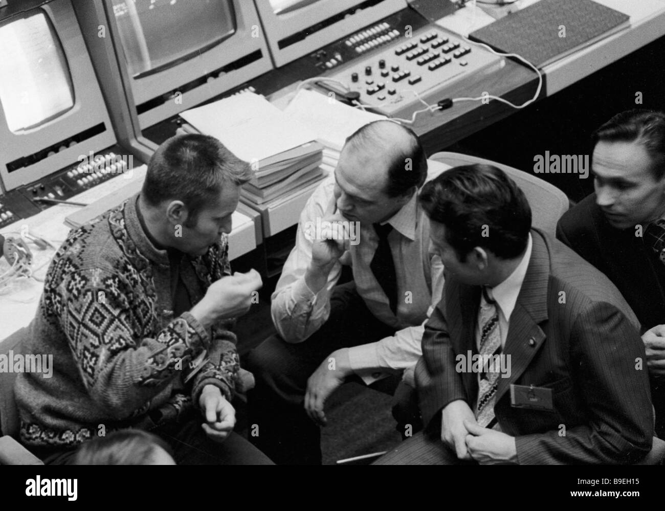 Robert Overmyer left the NASA capsule communicator in Moscow s mission ...