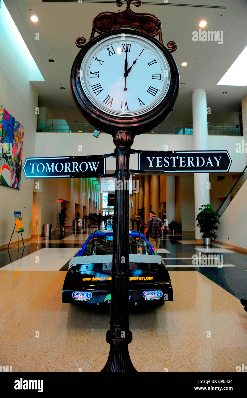 Yesterday today and tomorrow hi-res stock photography and images - Alamy