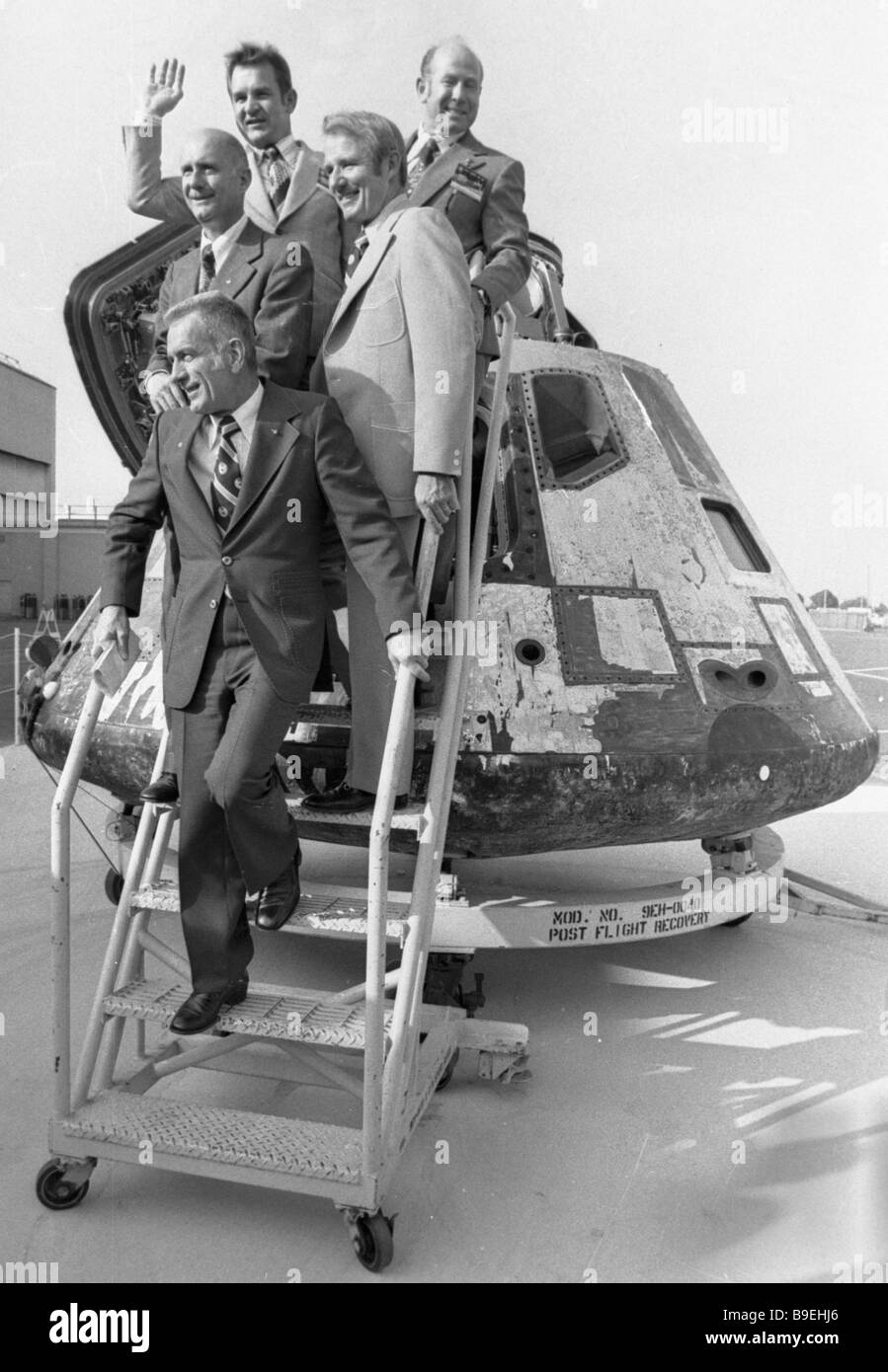 American astronaut Donald Slaton below and his Apollo colleagues left ...