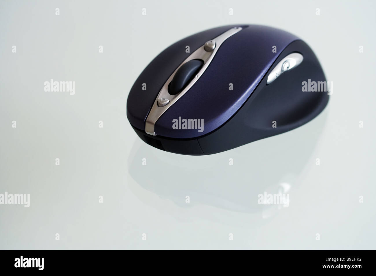 Optical wireless hi-res stock photography and images - Alamy