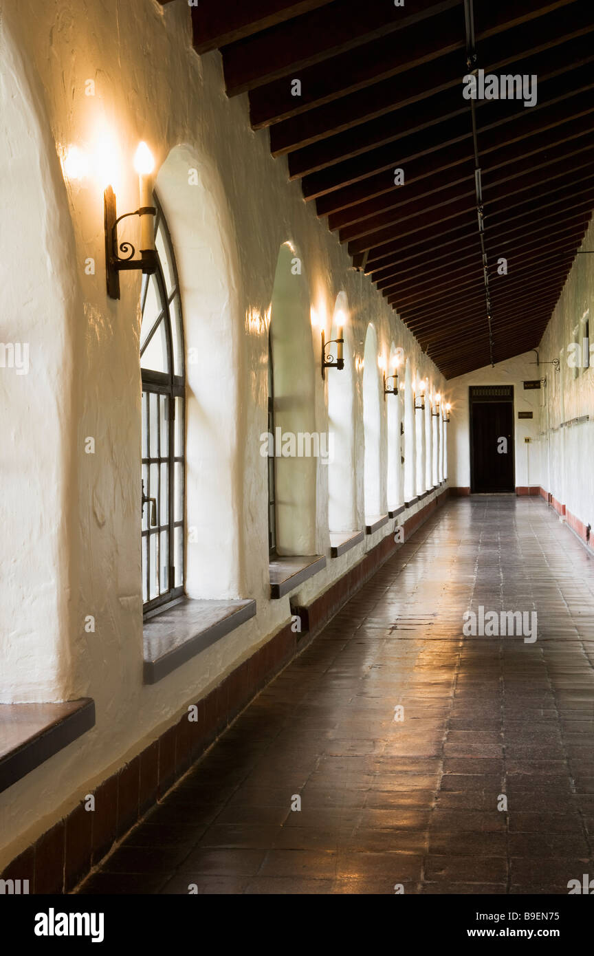 Row Of Windows High Resolution Stock Photography and Images - Alamy