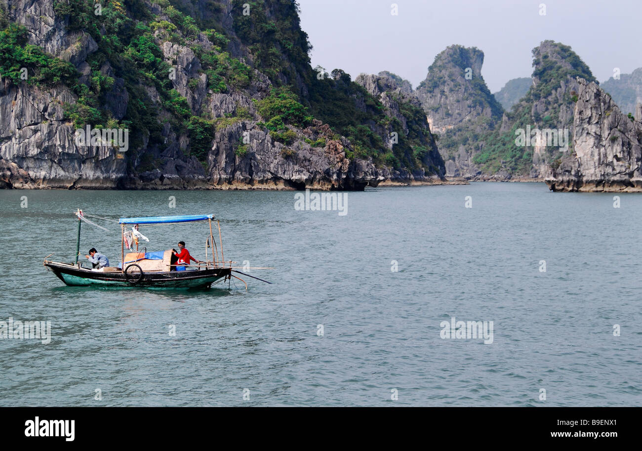 Ha long hai phong hi-res stock photography and images - Alamy