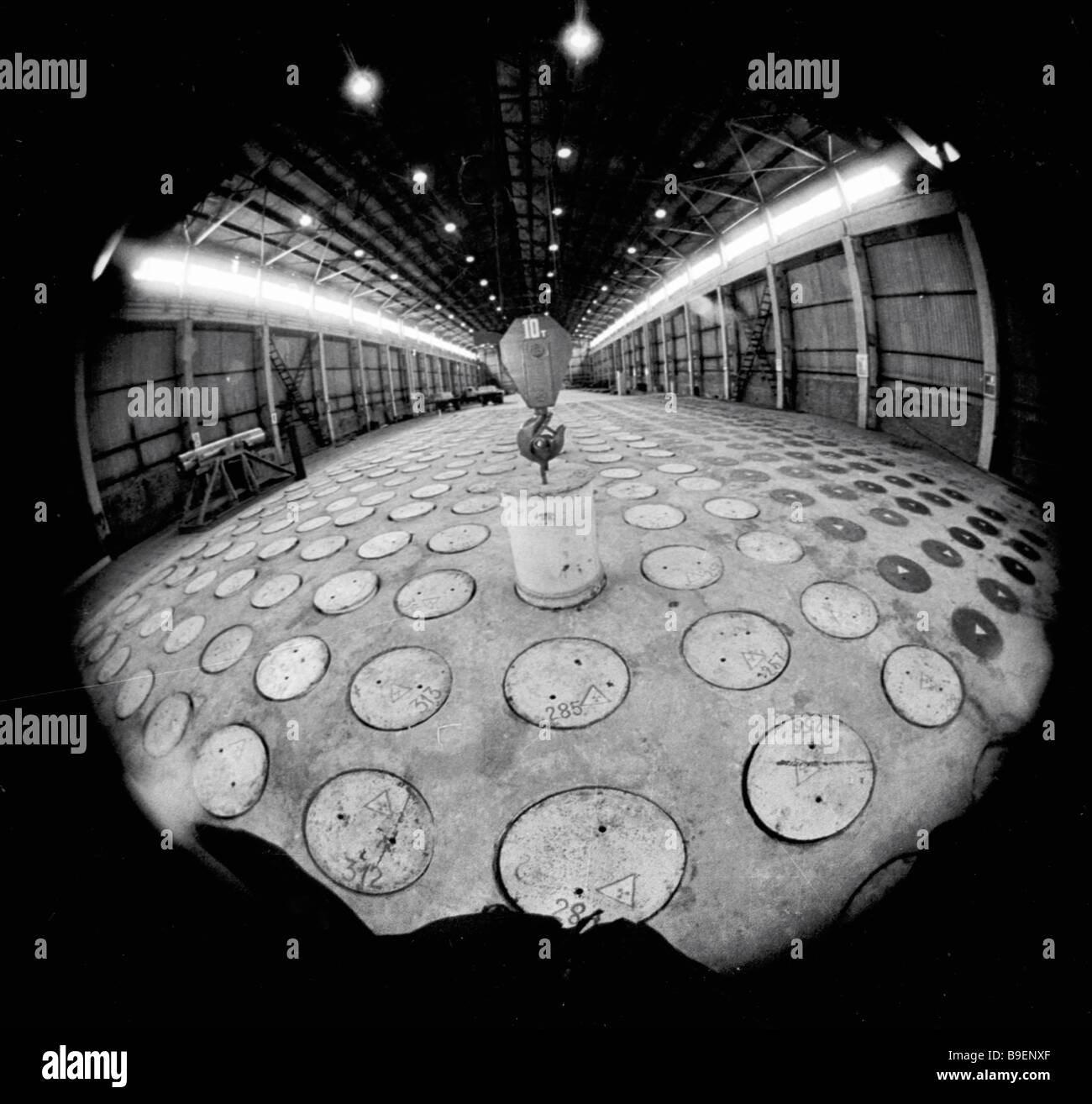 The Angara 1pilot thermonuclear plant of the Kurchatov Atomic Energy ...