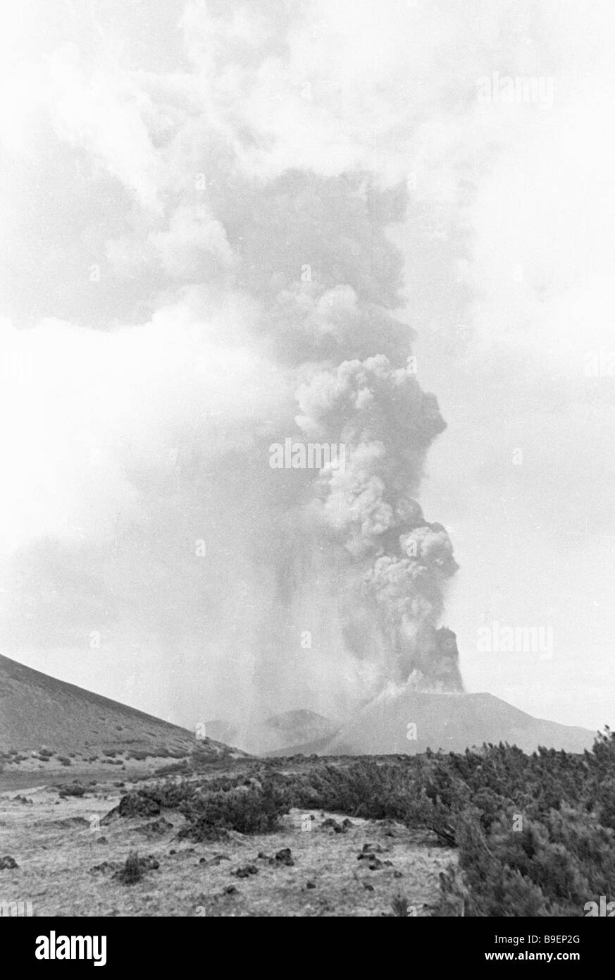 Tolbachik Volcano eruption Stock Photo - Alamy