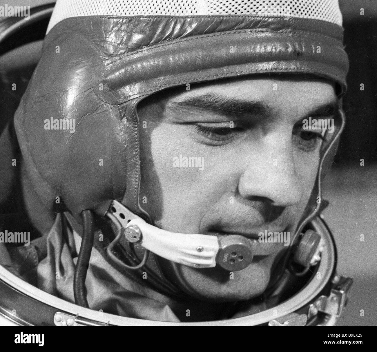 Vyacheslav Zudov Soyuz 23 spacecraft commander Stock Photo - Alamy