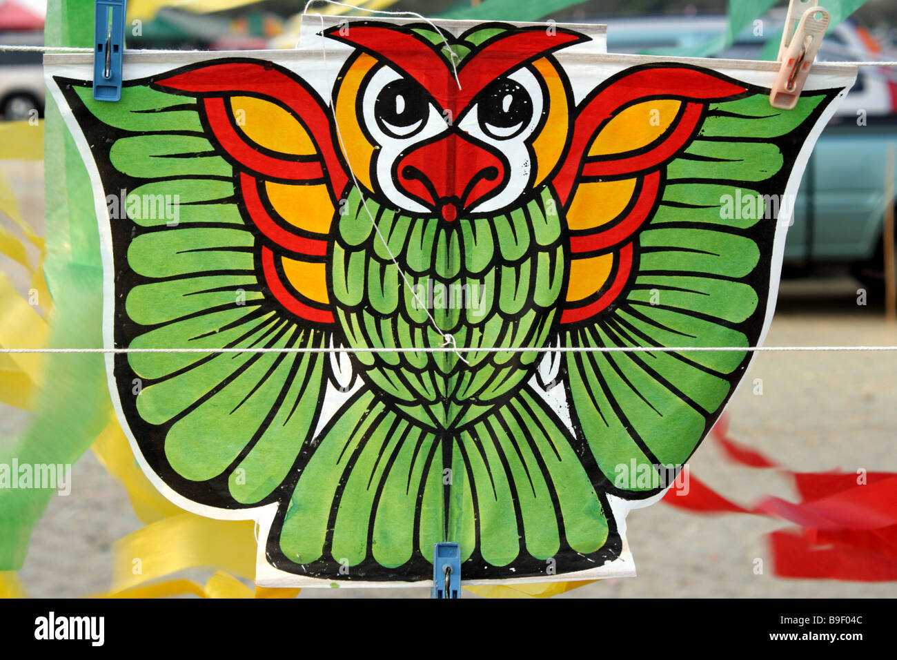 Bird kites hi-res stock photography and images - Alamy