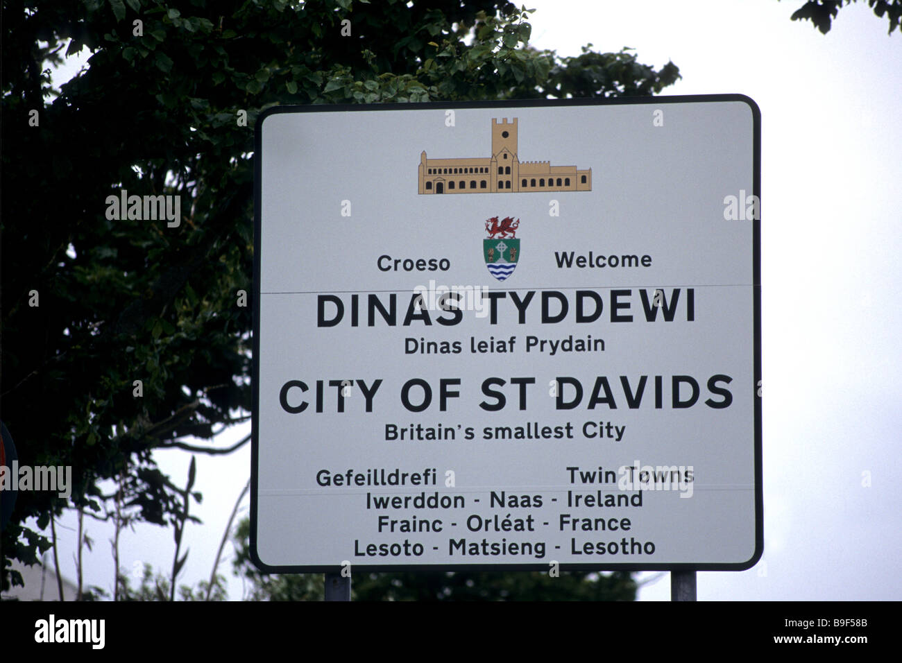 St David's City sign, Pembrokeshire, Wales, UK Stock Photo - Alamy
