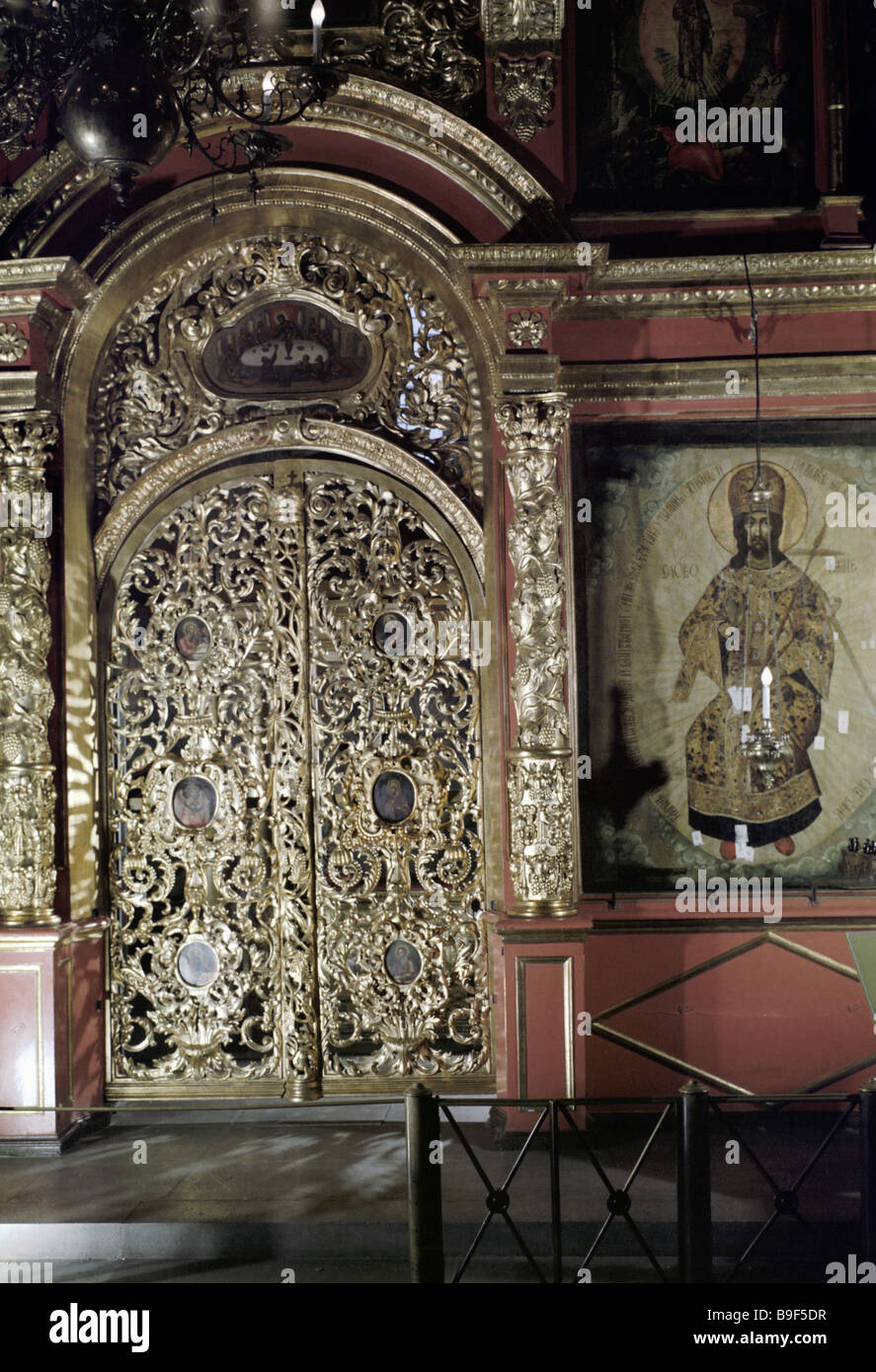 Holy gates a detail of the iconostasis of the Arkhangelsky Cathedral in ...