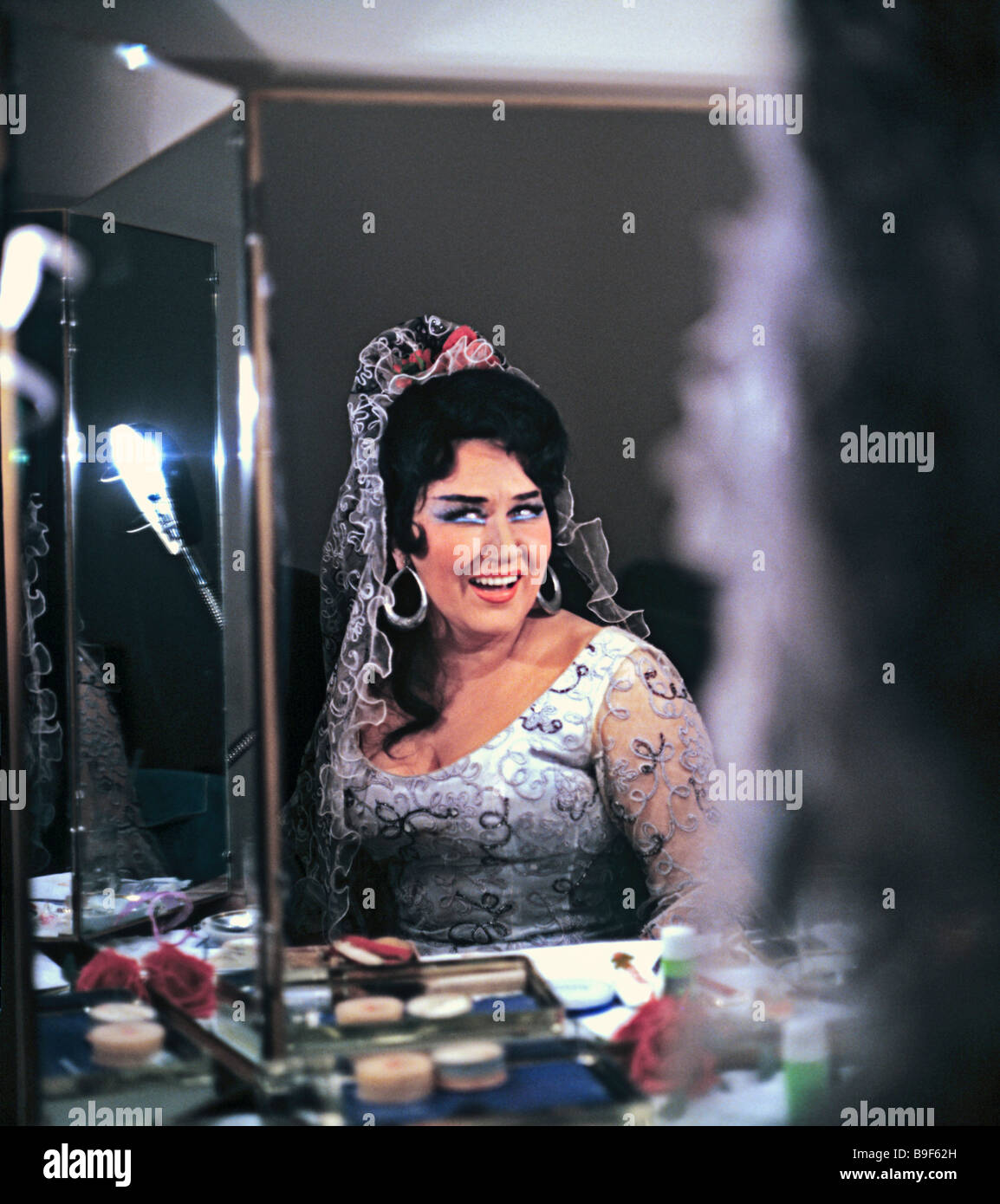 Opera singer Irina Arkhipova of the USSR State Academic Bolshoi Theater ...