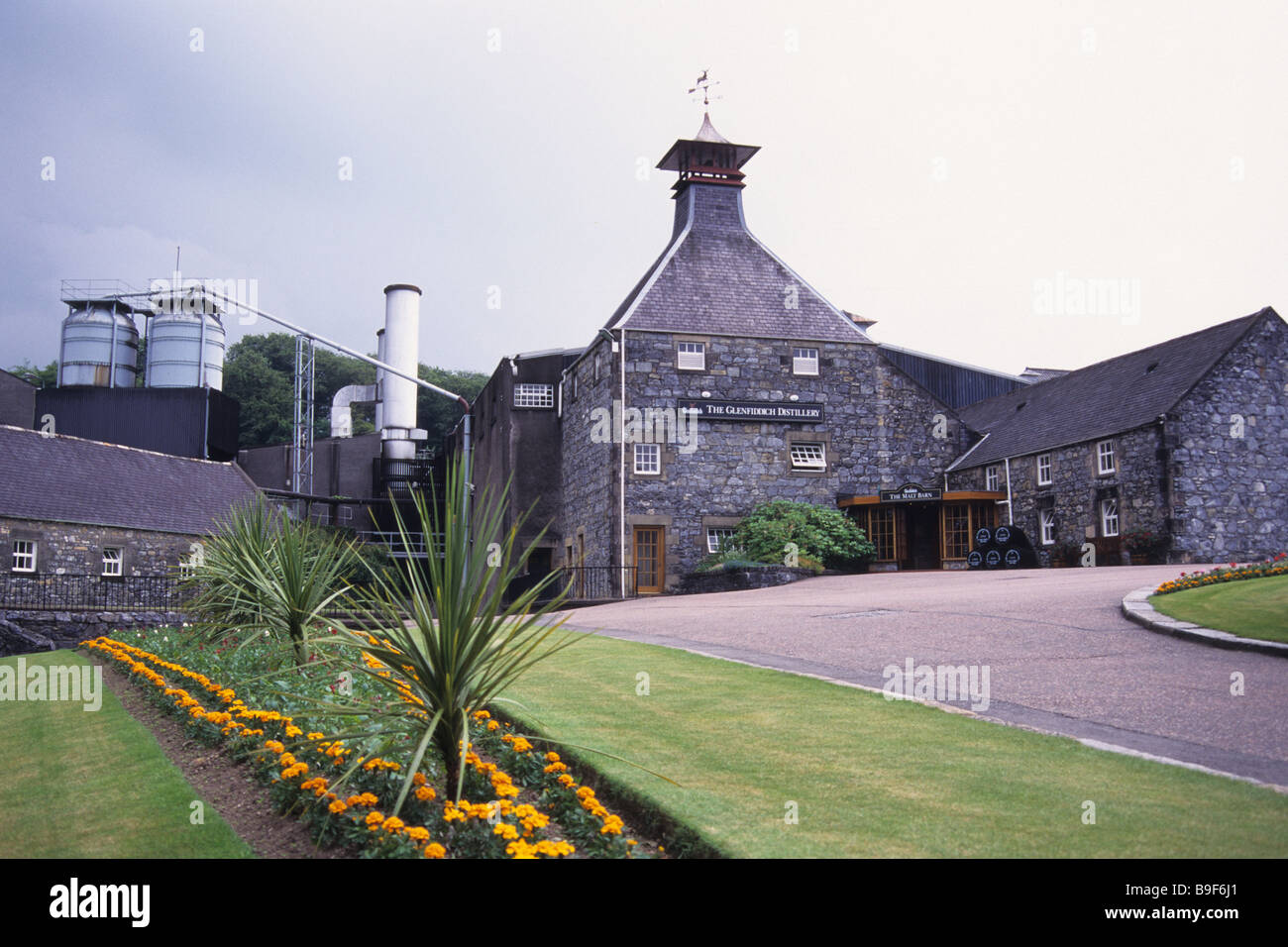 Glenfiddich distillery hi-res stock photography and images - Alamy