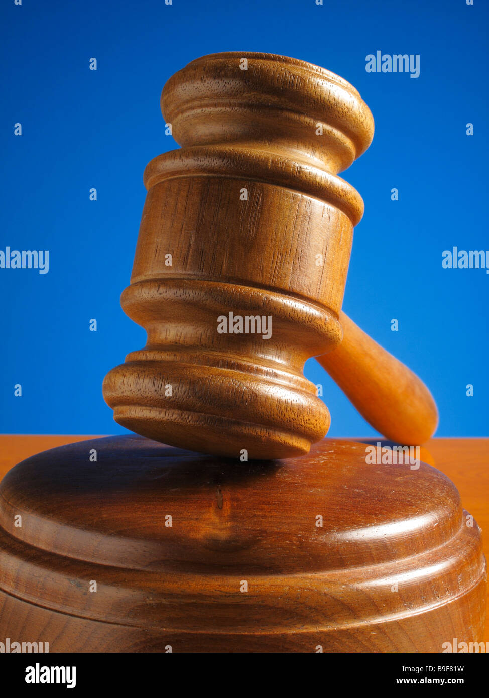 Power authority gavel hi-res stock photography and images - Alamy