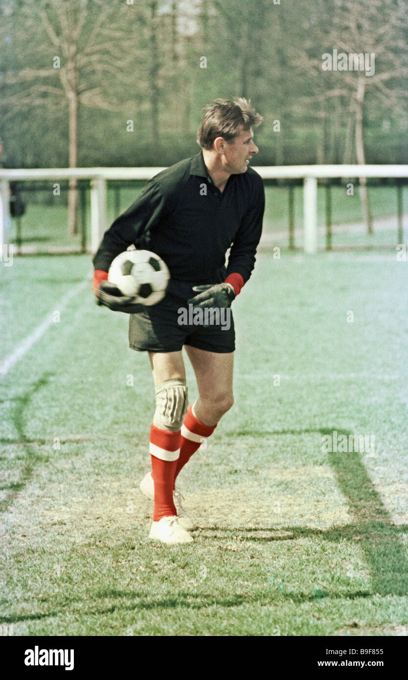 Goalkeeper Lev Yashin training Stock Photo - Alamy