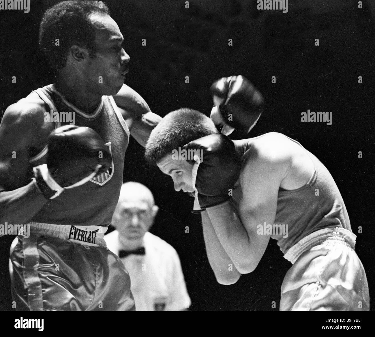 Boxers Vladimir Tarasenkov right and Larry Word left in a bout Stock ...
