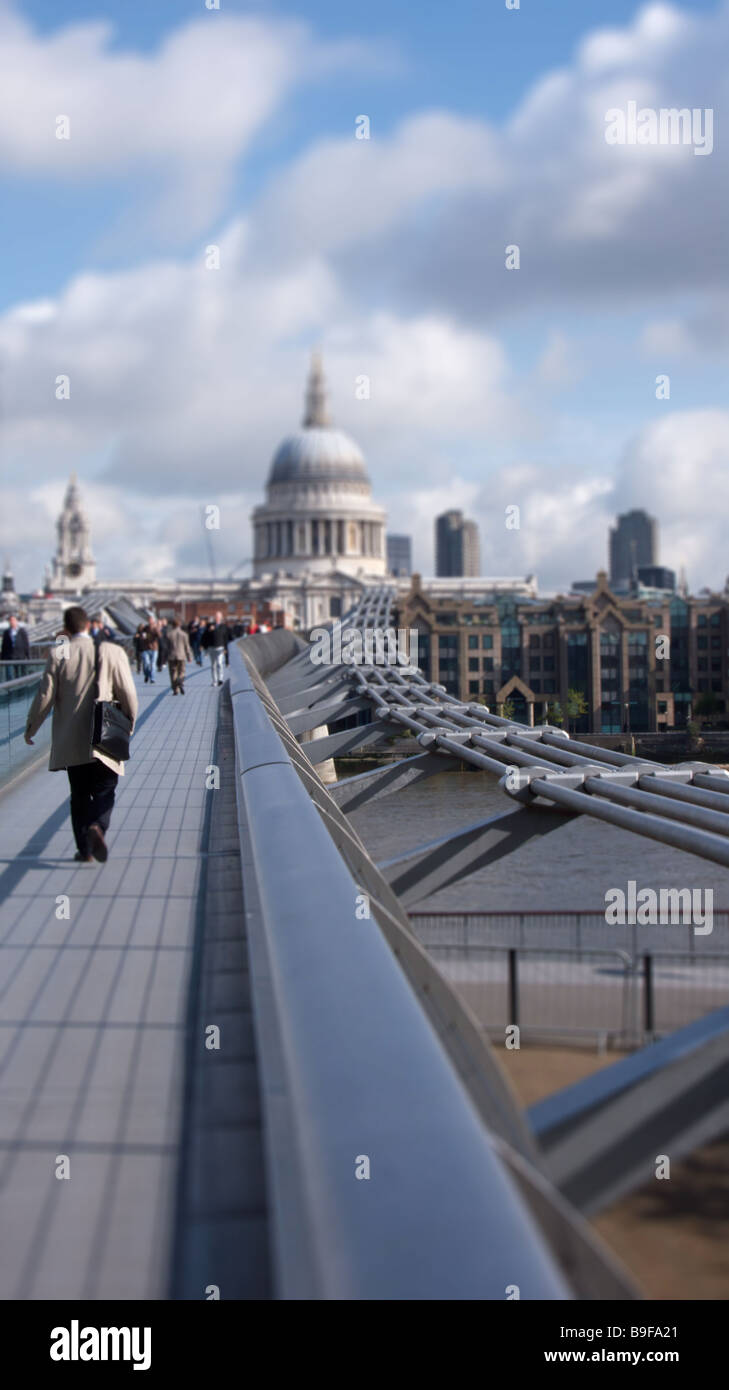 Millennium footbridge towards St Pauls London Stock Photo - Alamy