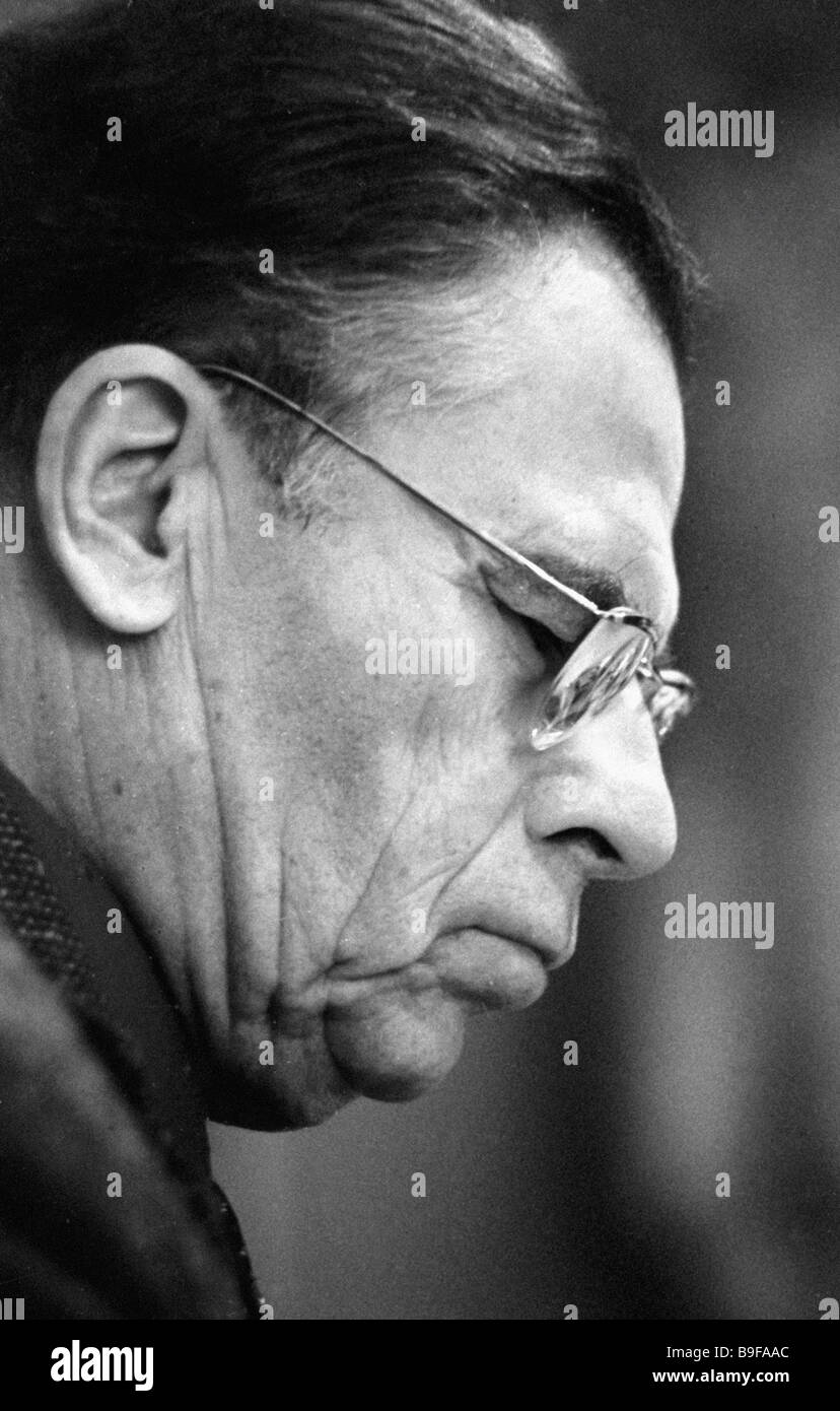 Artist Mikhail Kupriyanov Stock Photo - Alamy