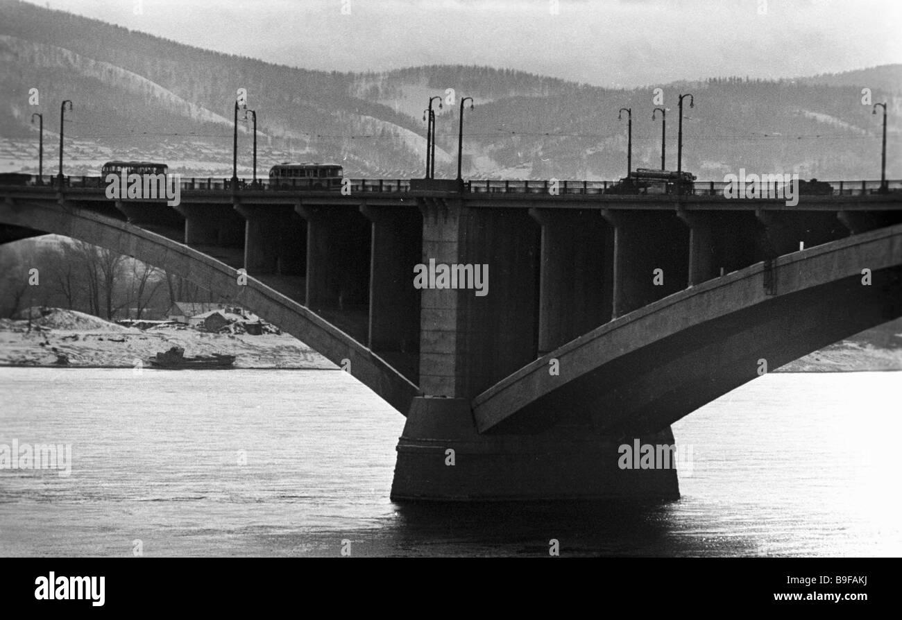 A bridge across the Yenisei river Stock Photo - Alamy