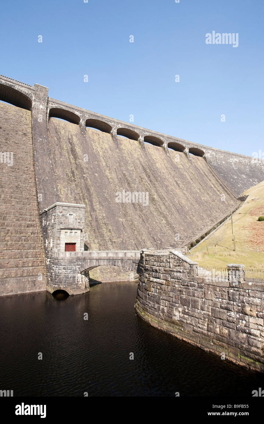 Elan valley of wales hi-res stock photography and images - Alamy