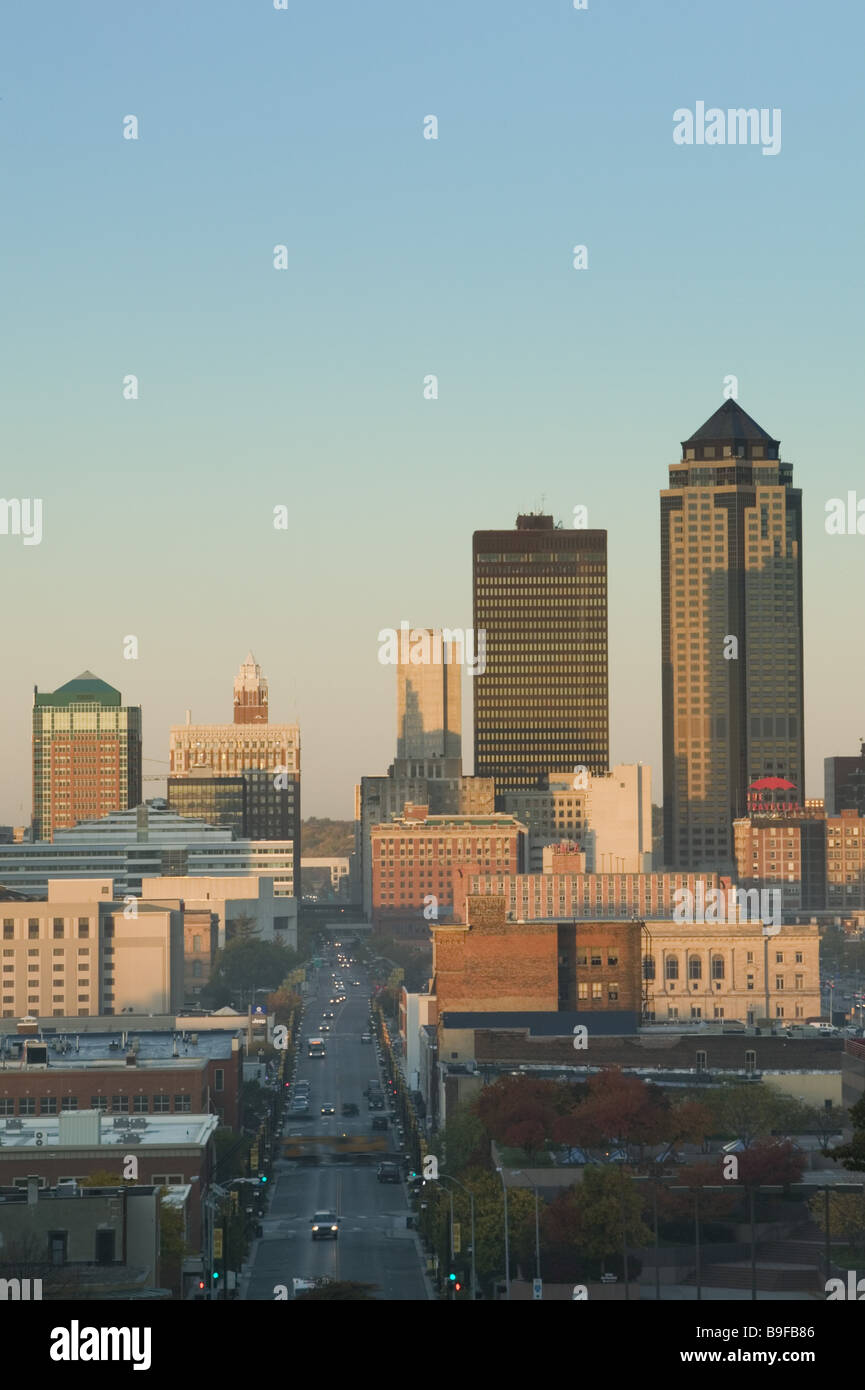usa Iowa Des Moines city view streets buildings morning-mood America ...