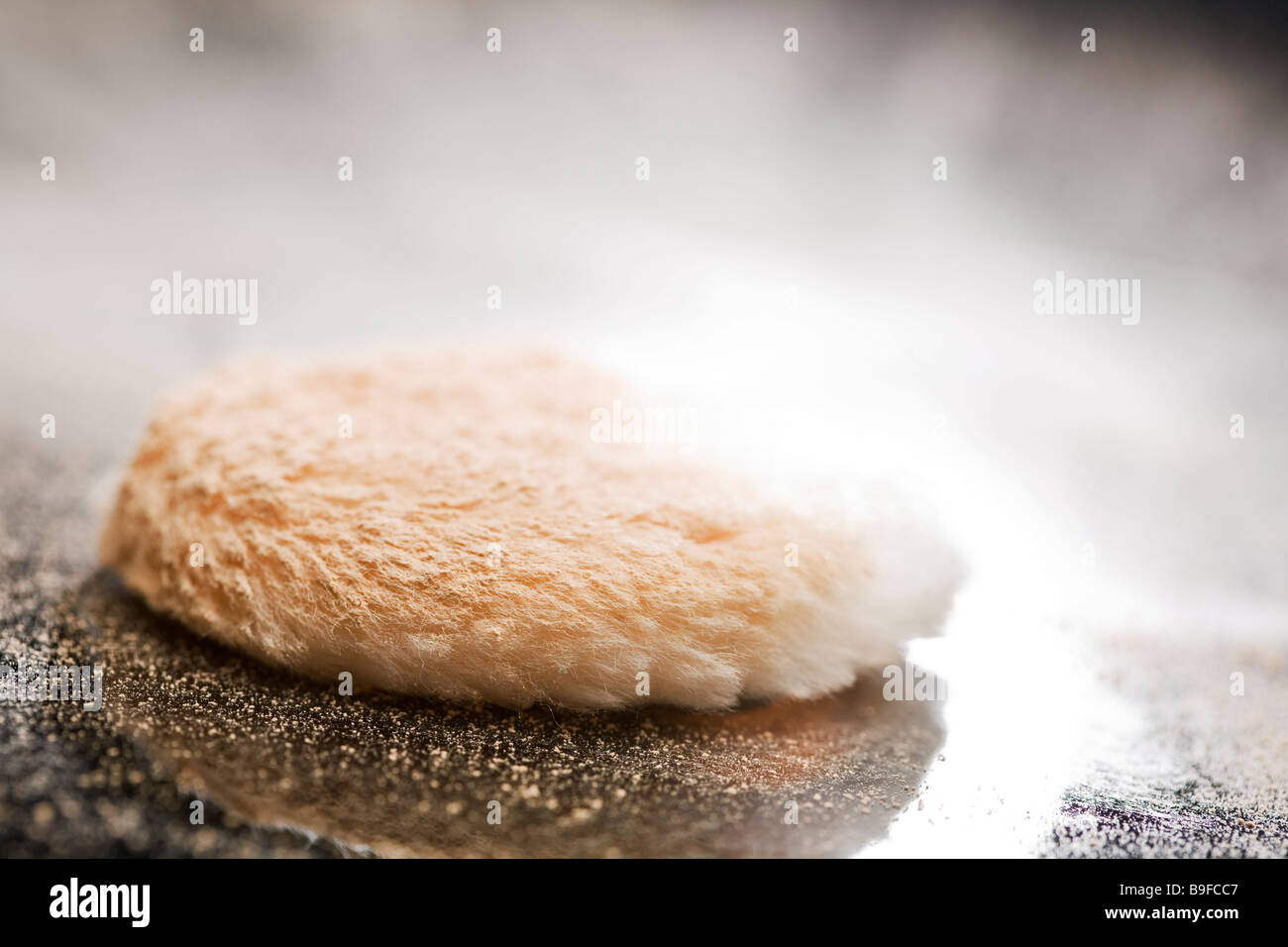 Puffs powder hi-res stock photography and images - Alamy