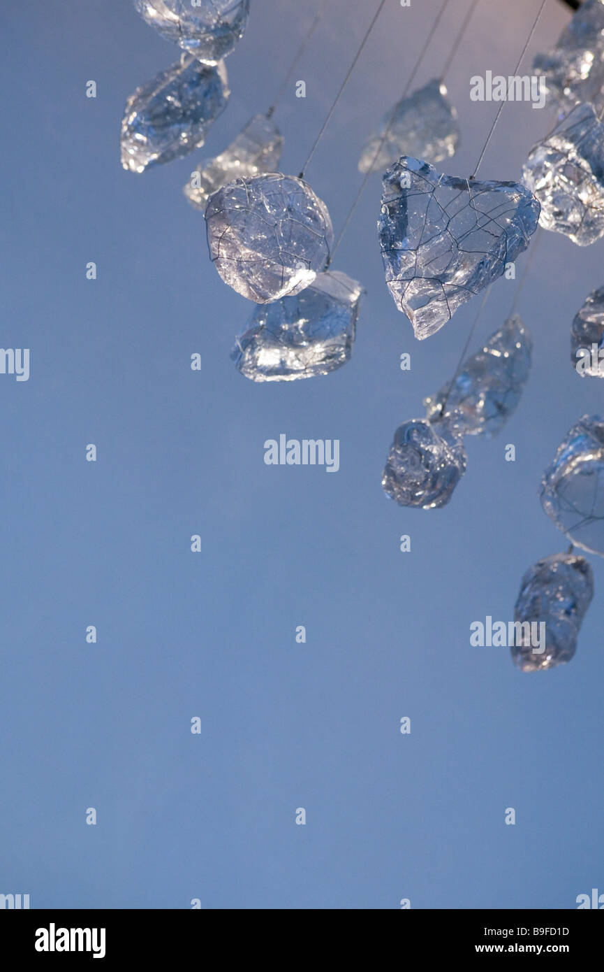 Object falling hi-res stock photography and images - Alamy