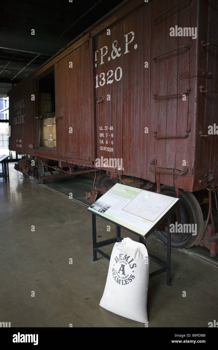 usa Minnesota Minneapolis mill-museum railroad-freight car sign America ...