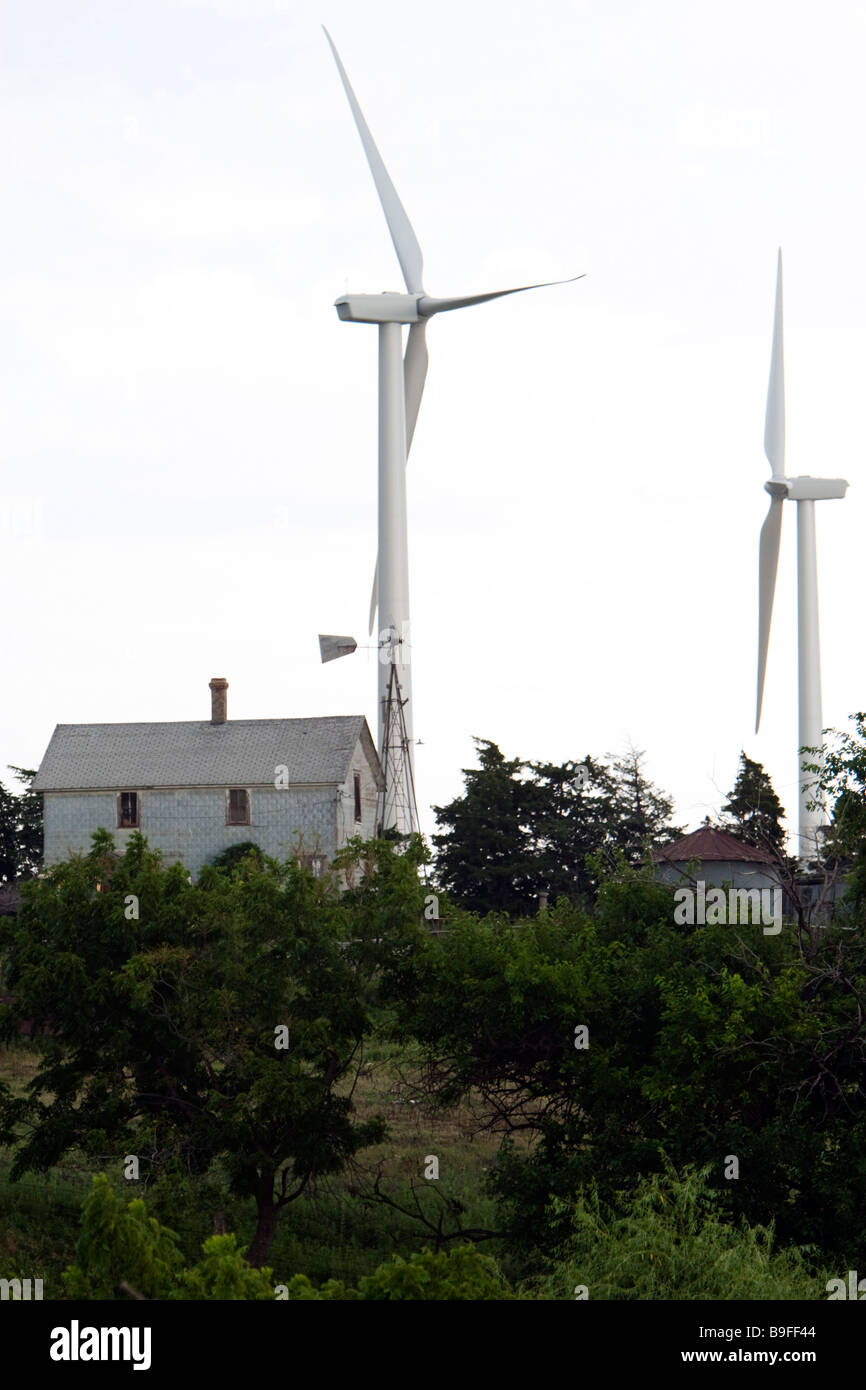 Pylon and wind turbine us hi-res stock photography and images - Alamy