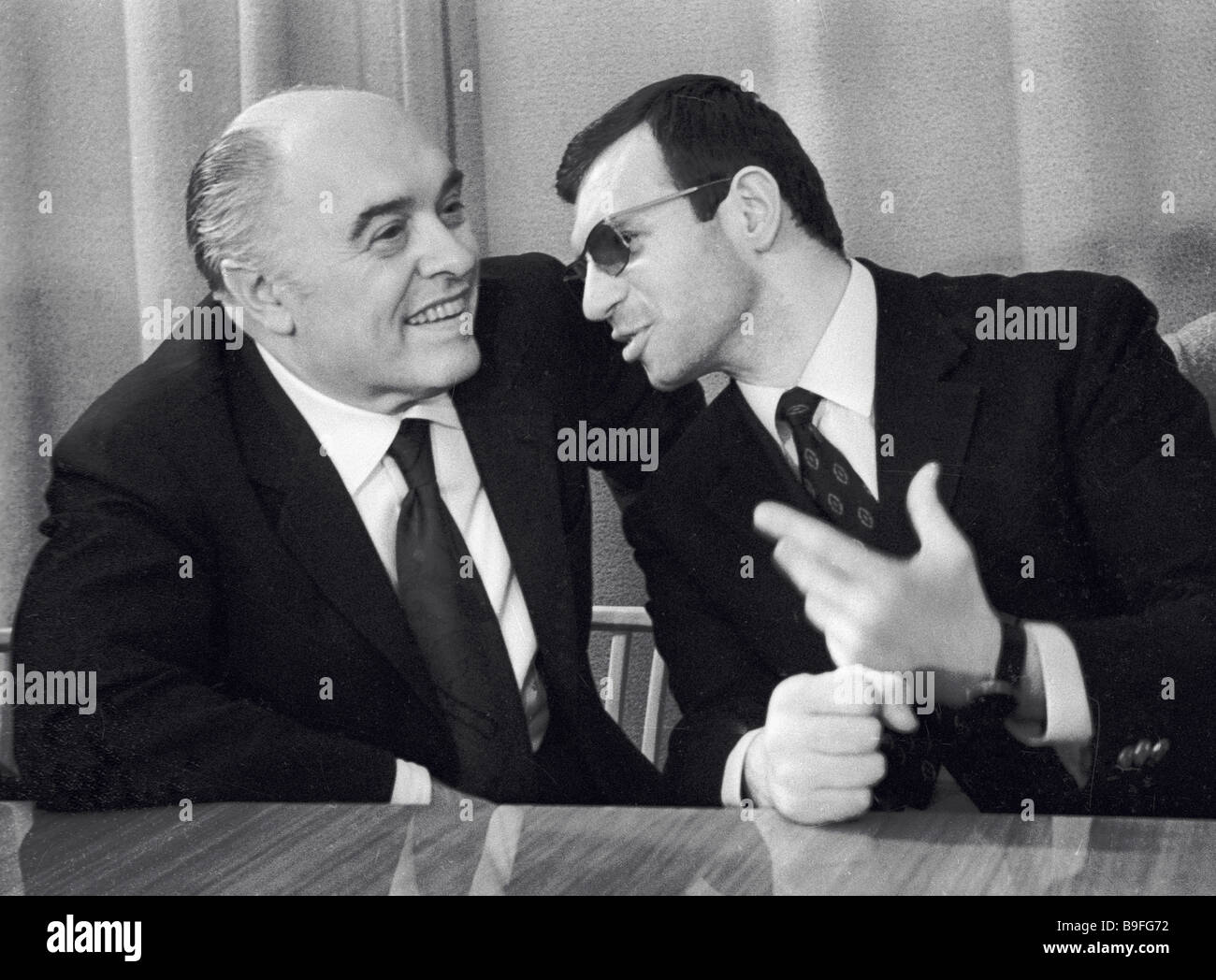 The Italian producer Carlo Ponti right at a news conference in the ...