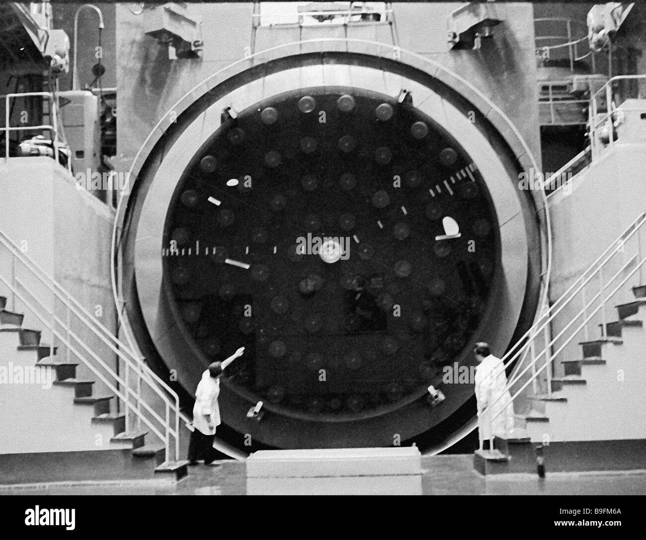 Mirror of the BTA telescope for the Special Astrophysical Observatory ...