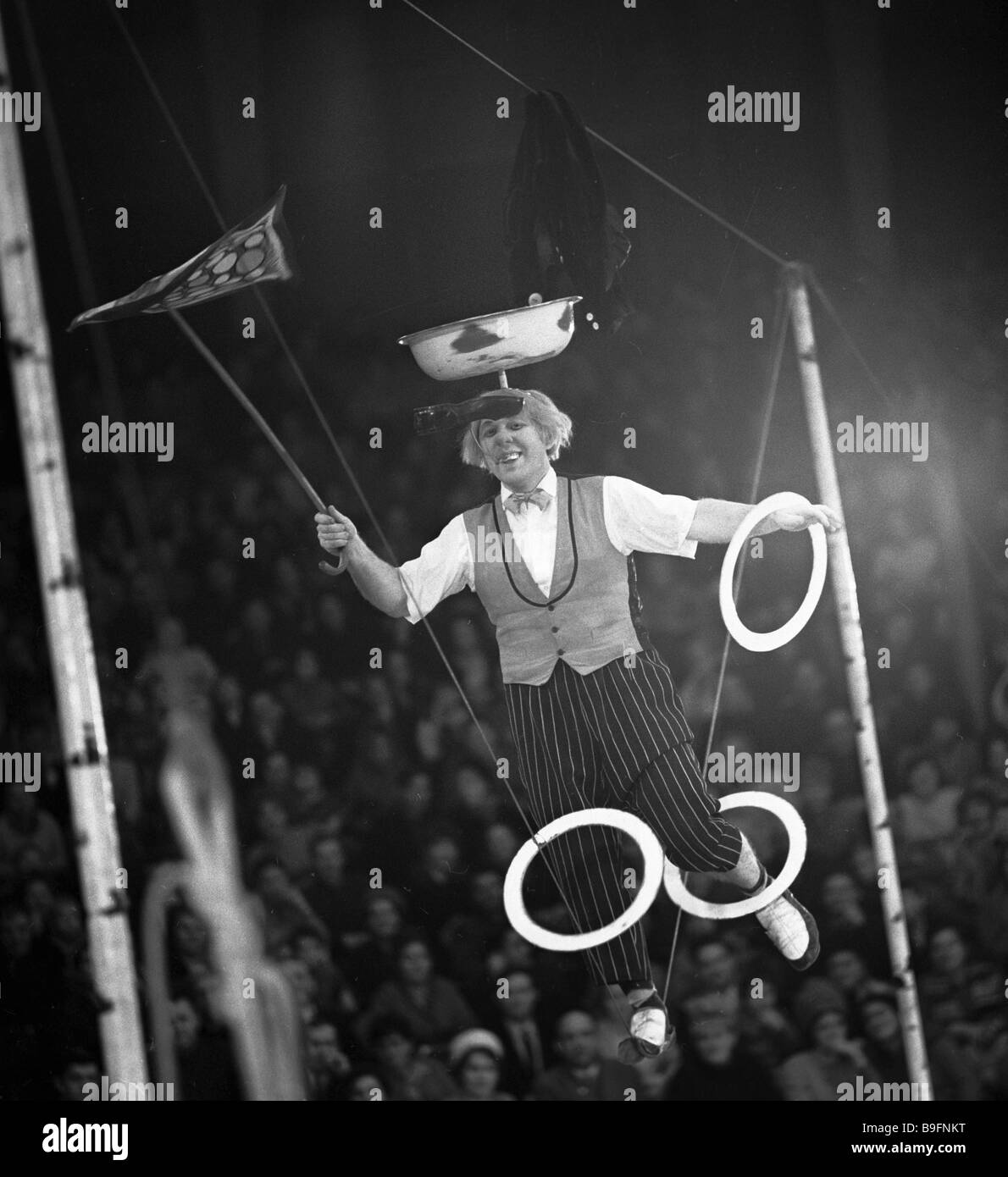 Clown Oleg Popov on the rope during his circus performance Stock Photo ...