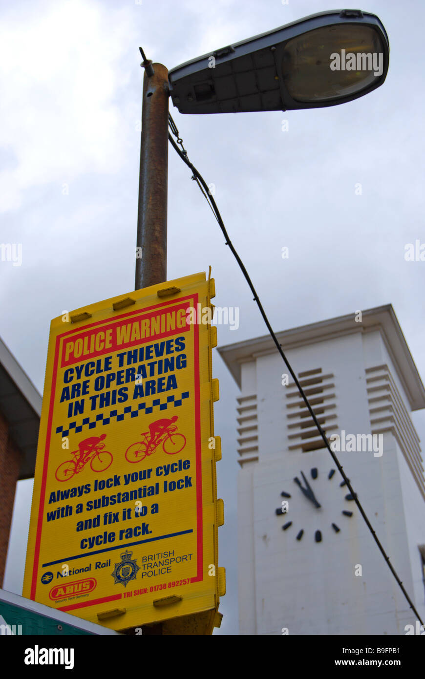 Warning to thieves sign hi-res stock photography and images - Alamy