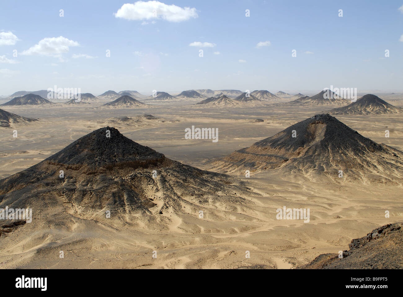 Egypt black desert volcanos deserted Africa mountain-desert desert ...