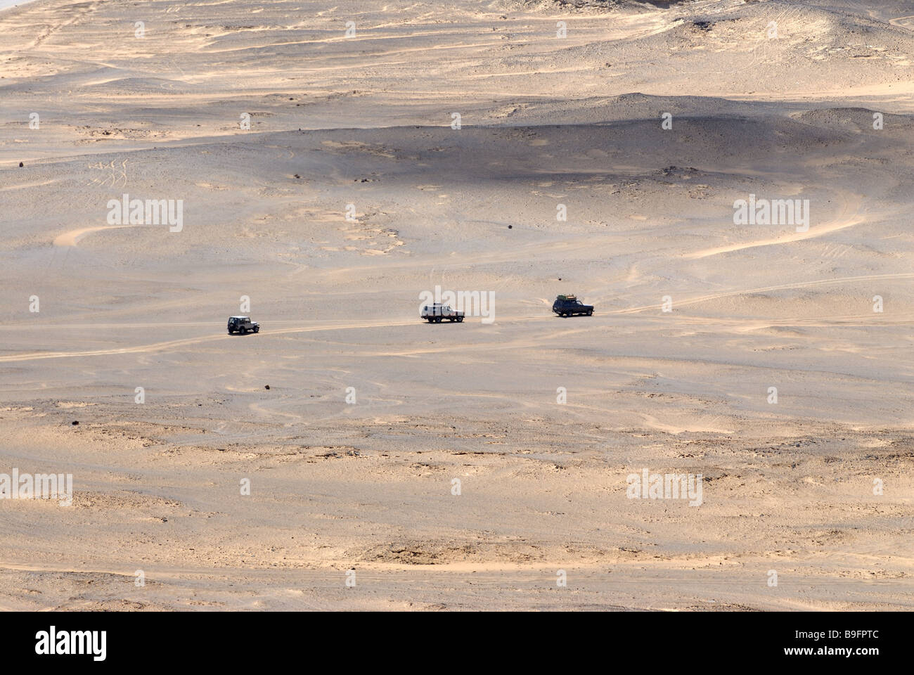 Egypt black desert desert-safari jeeps Africa desert-landscape sand ...