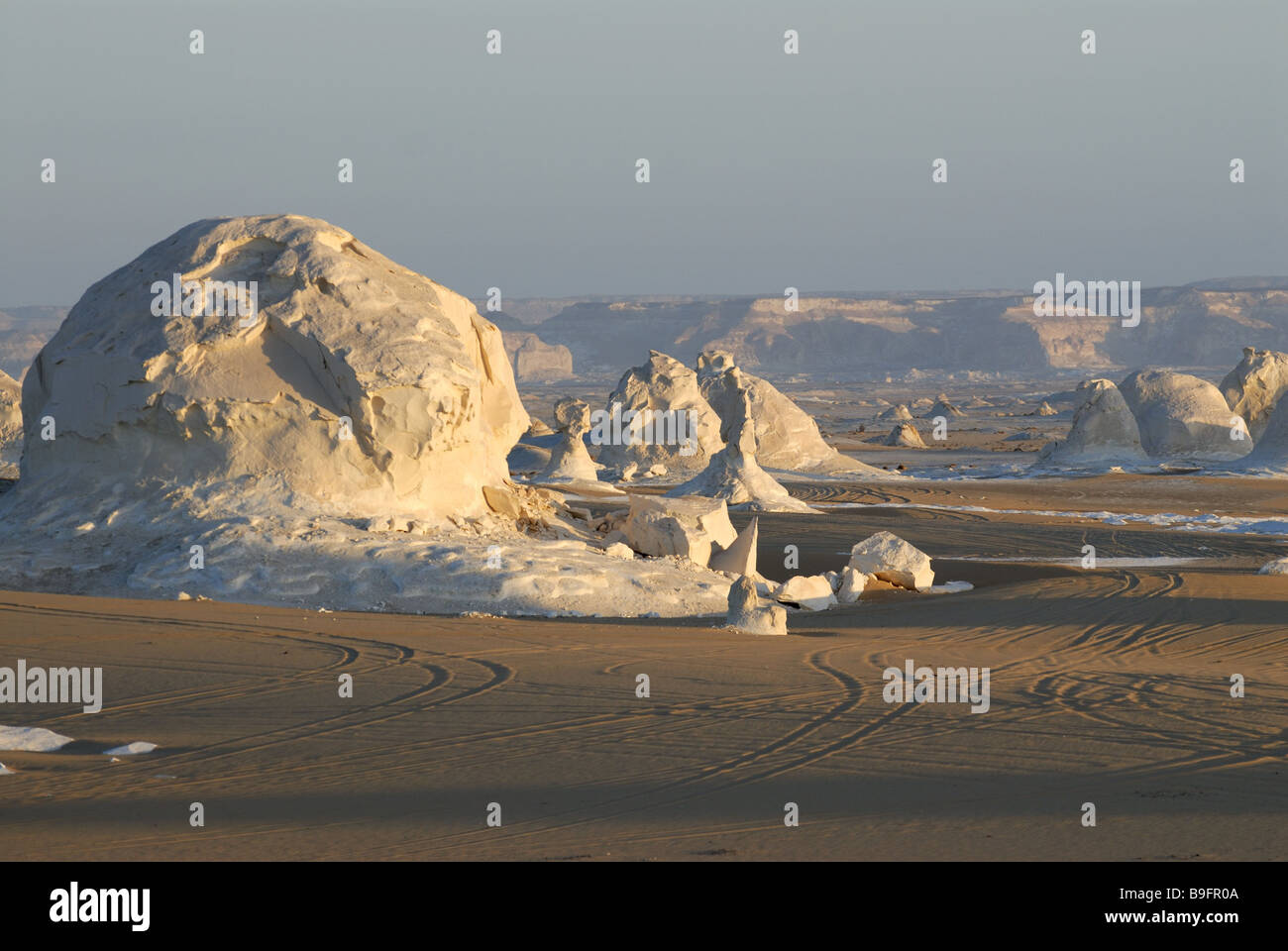 Egypt Libyan desert rock-formations Africa desert-landscape sand lanes ...