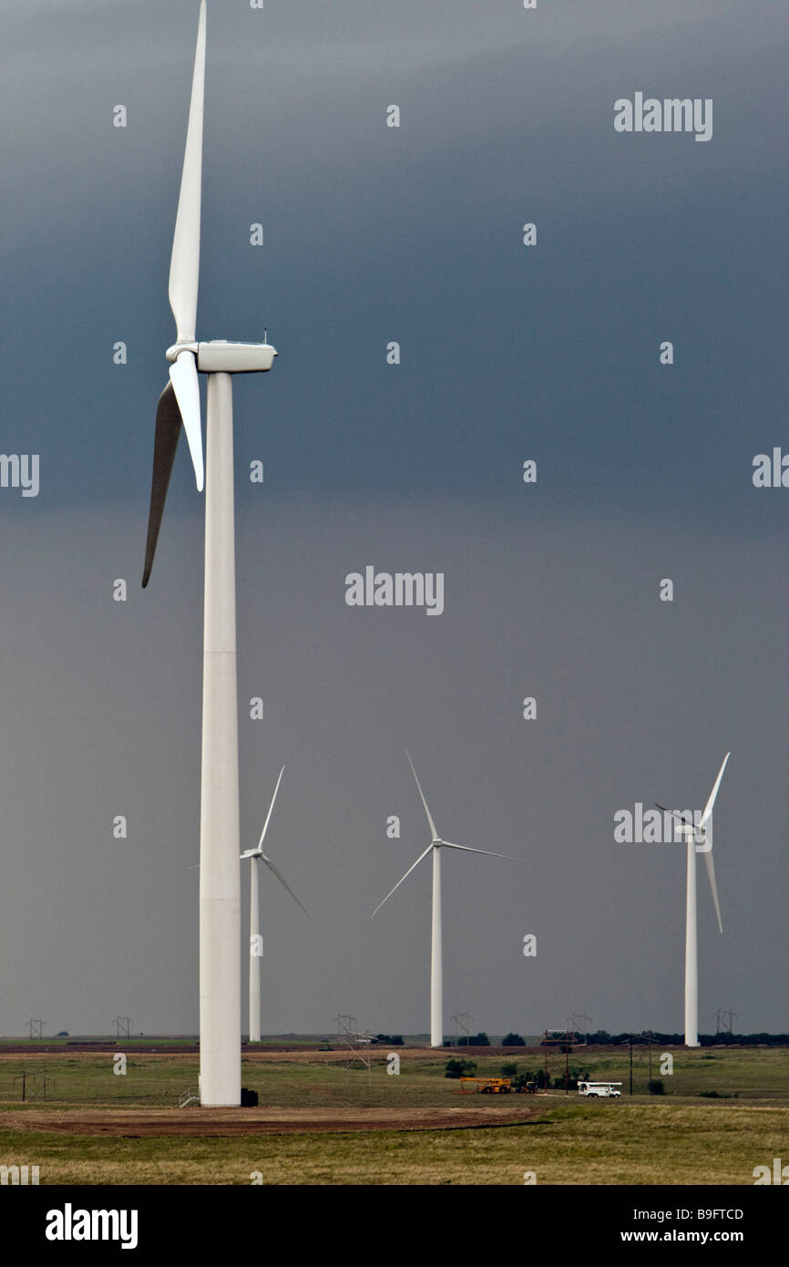 Summer storm approaches wind farm hi-res stock photography and images ...