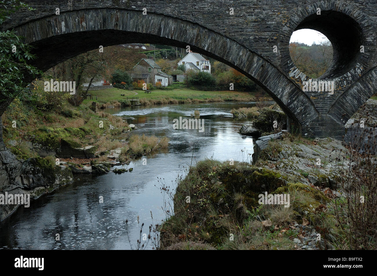 Cenarth falls hi-res stock photography and images - Alamy