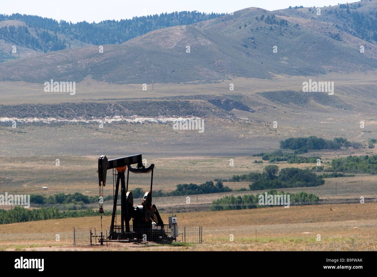 Oil drilling rig wyoming hi-res stock photography and images - Alamy