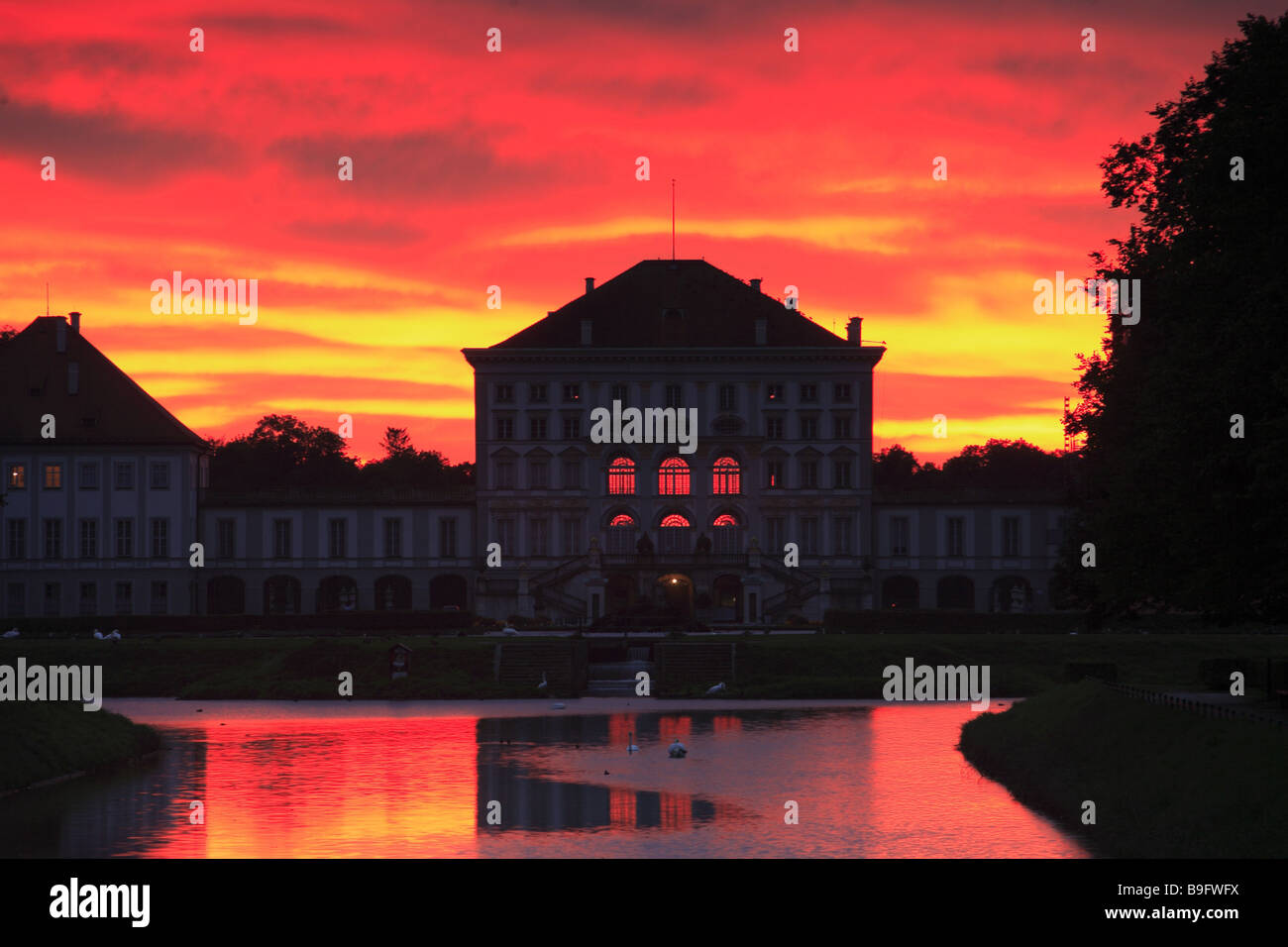 Germany Bavaria Munich palace nymph-castle Nymphenburger canal evening ...