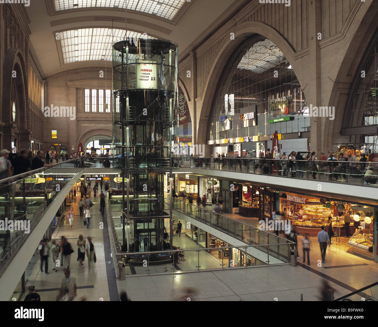 Passages of train hi-res stock photography and images - Alamy