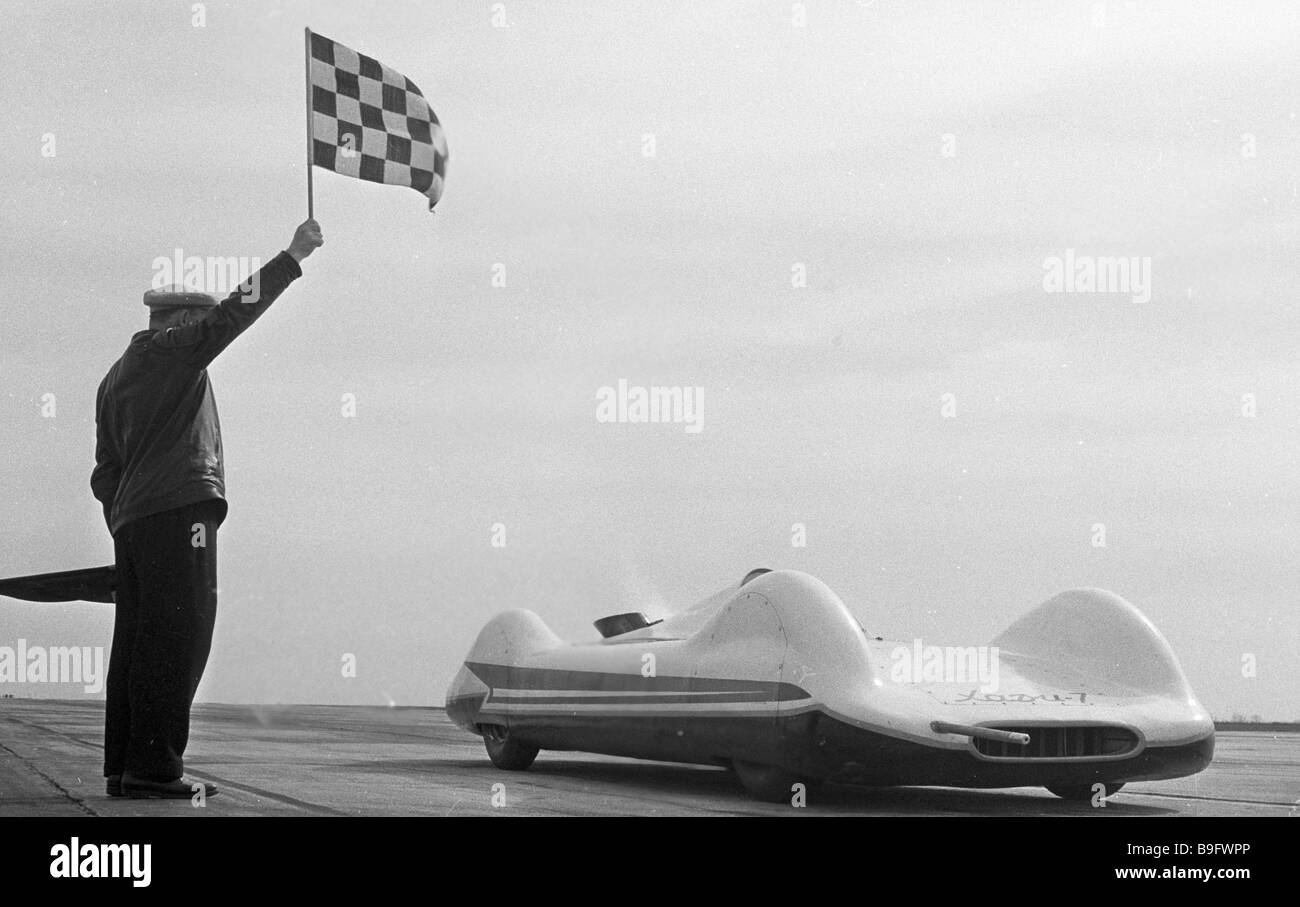 This experimental racing car which was developed by students of the ...