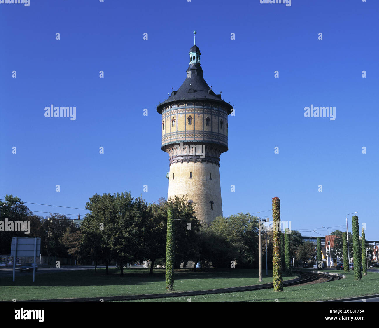 Germany Saxony-Anhalt hall at the Saale water-tower north steed-place ...