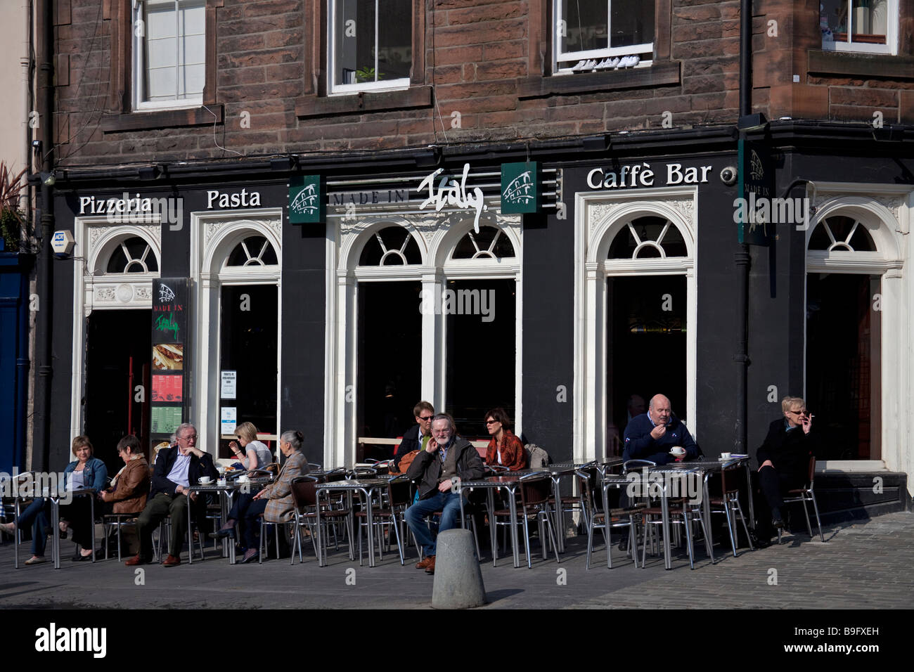 Cafe edinburgh hi-res stock photography and images - Alamy