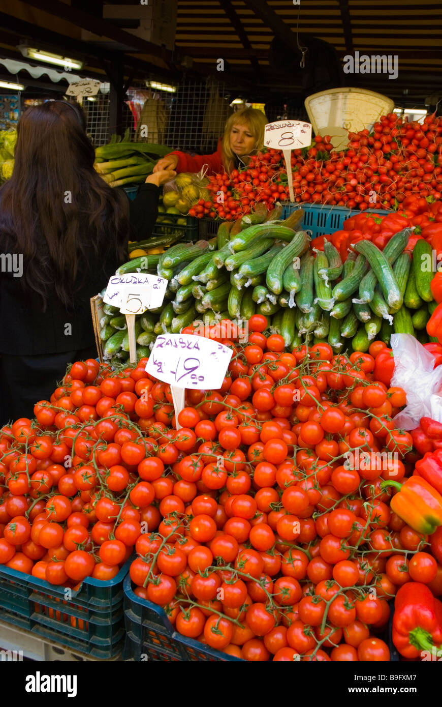 Street food laden hi-res stock photography and images - Alamy