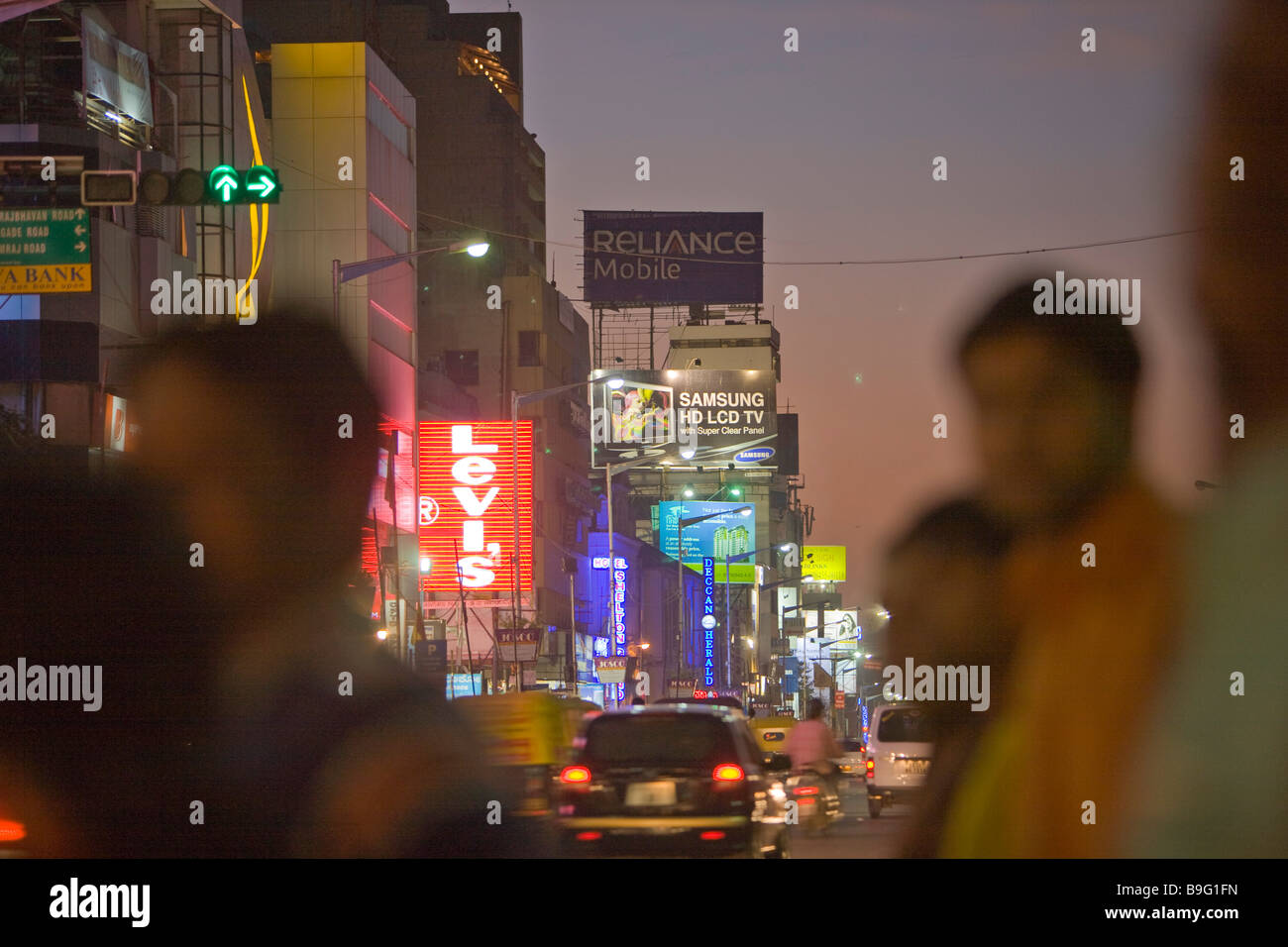Mg road bangalore hi-res stock photography and images - Alamy