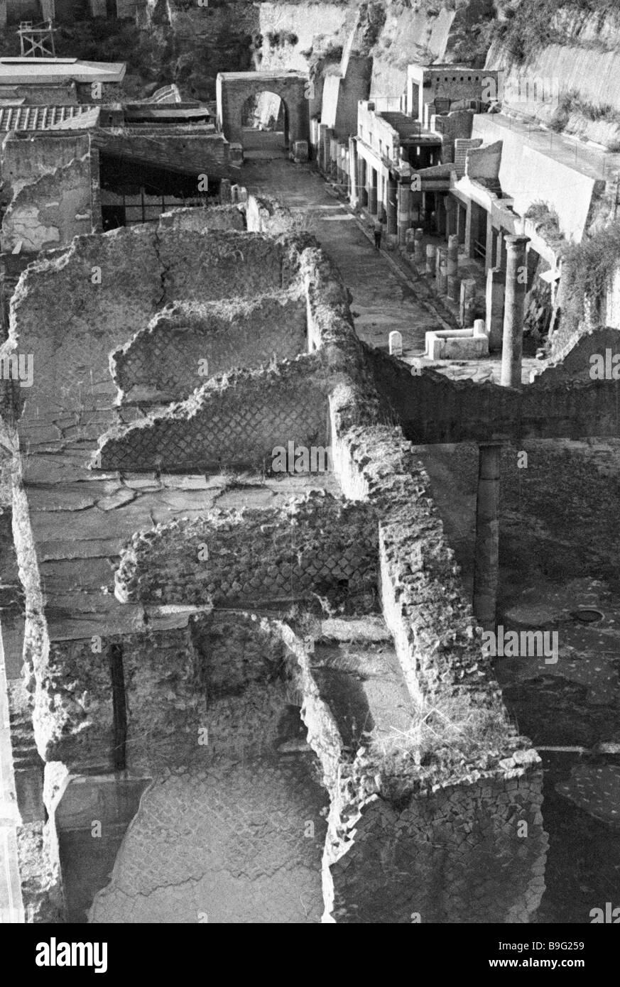 Digs at the ancient Herculaneum destroyed in the eruption of Mount ...