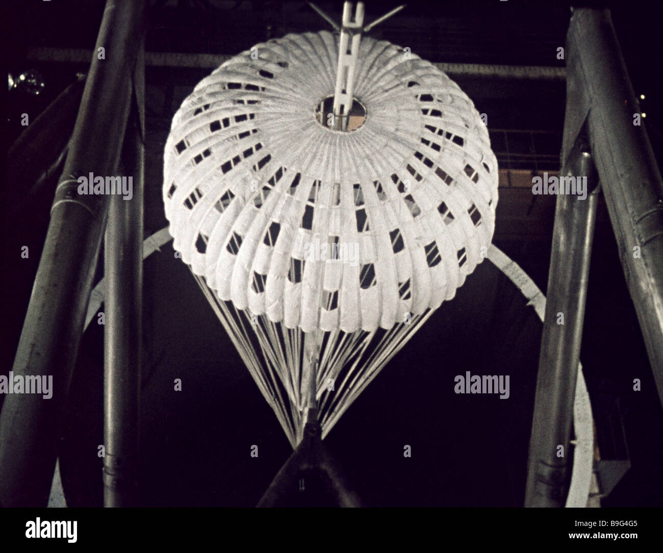 Testing parachute landing system for Venera type inter planetary probe ...