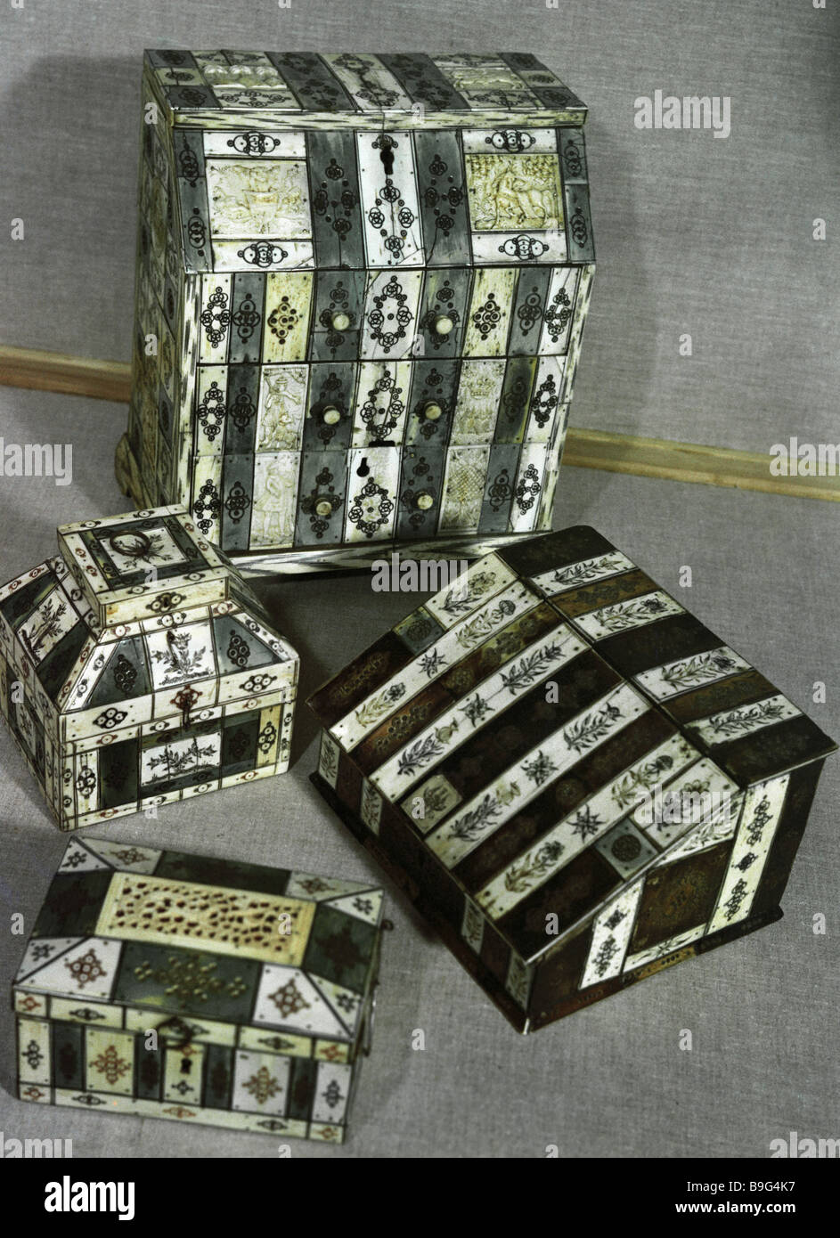 Boxes carved out of bone by Russian craftsmen in the XVIII century ...