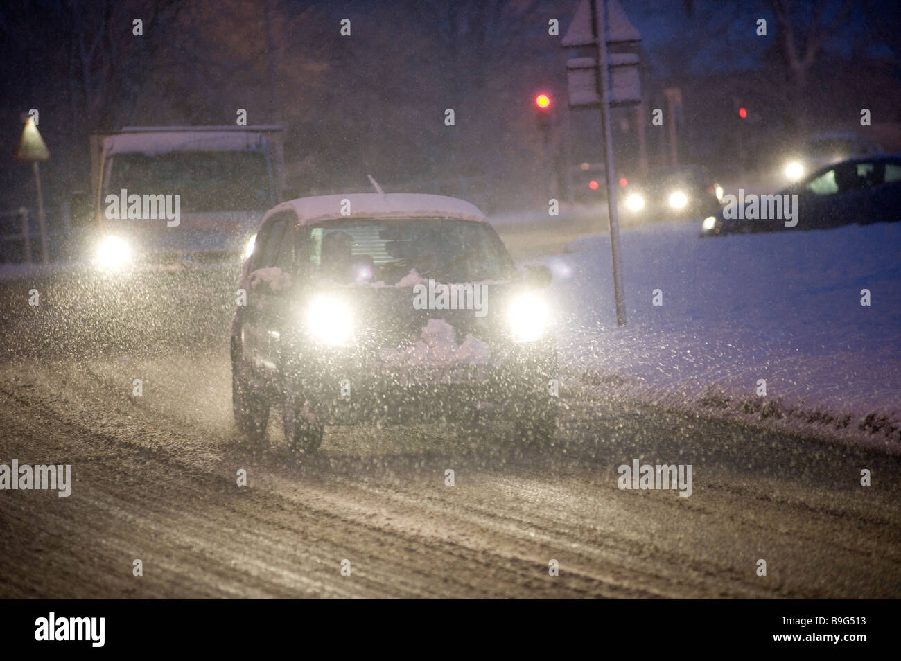 Winter night car hi-res stock photography and images - Alamy