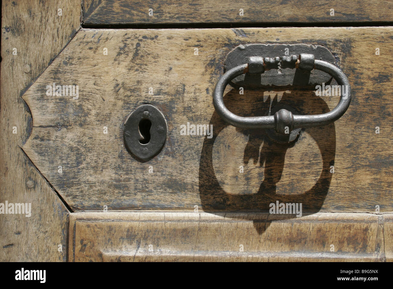 Knocks door hi-res stock photography and images - Alamy